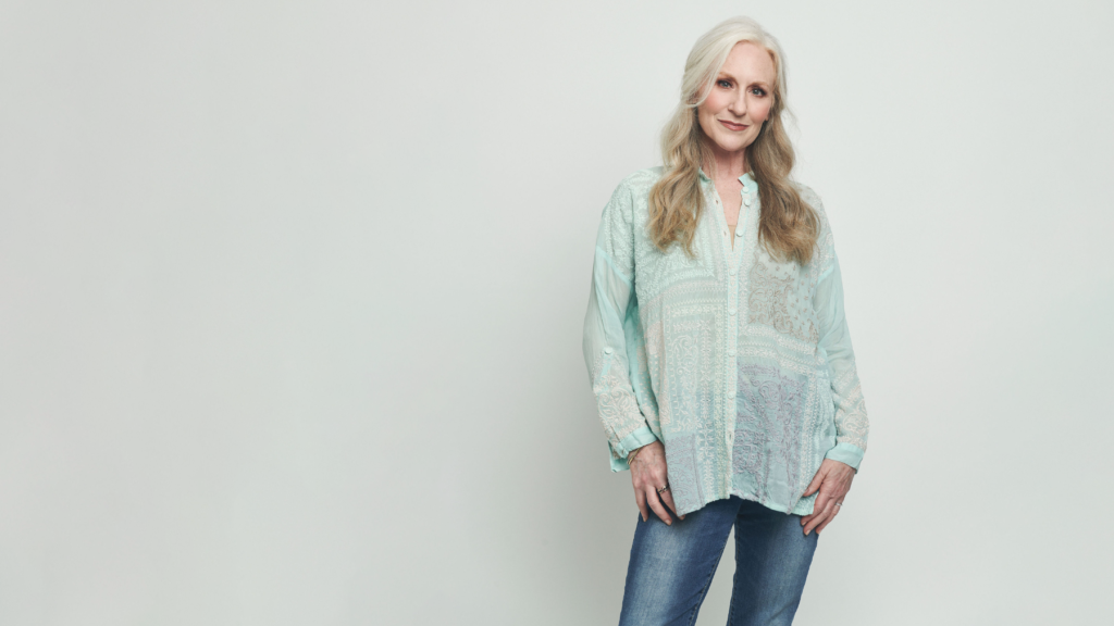 Bio - Elizabeth Ward Land